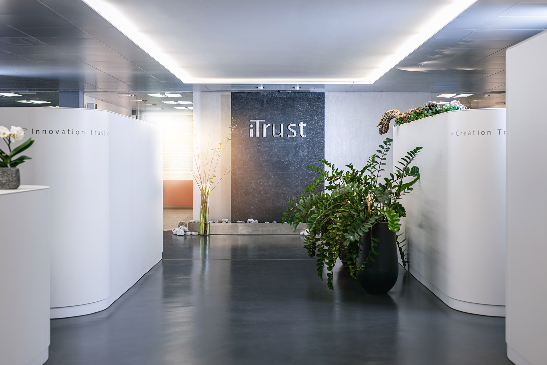 Jetzt kontaktieren – dein IT-Partner aus Cham | iTrust AG